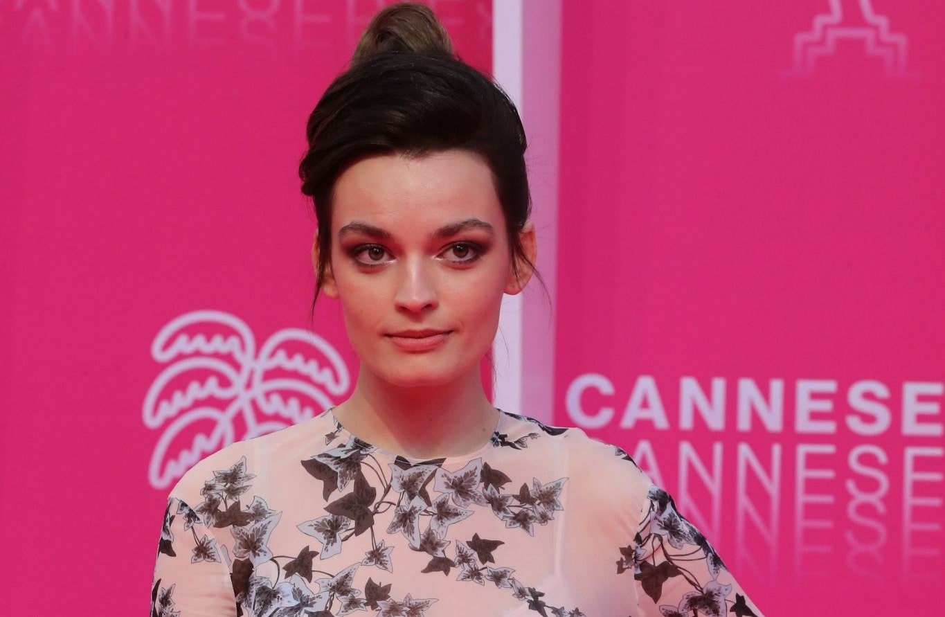 The untold truth of Emma Mackey - TheNetline