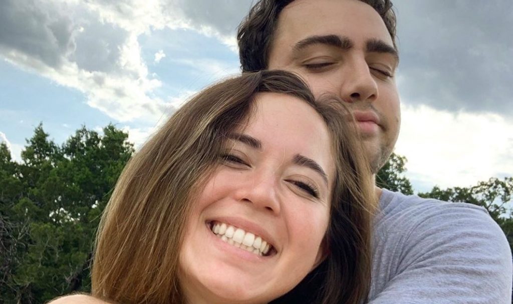 Are Maya and Mizkif still dating? All you need to know - TheNetline Are Maya and Mizkif still dating? All you need to know - TheNetline