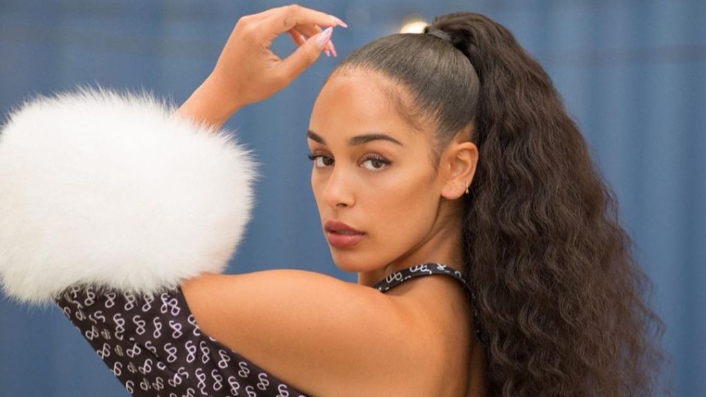 What is Grace Jones doing now in 2022? She continues to tour with her ...