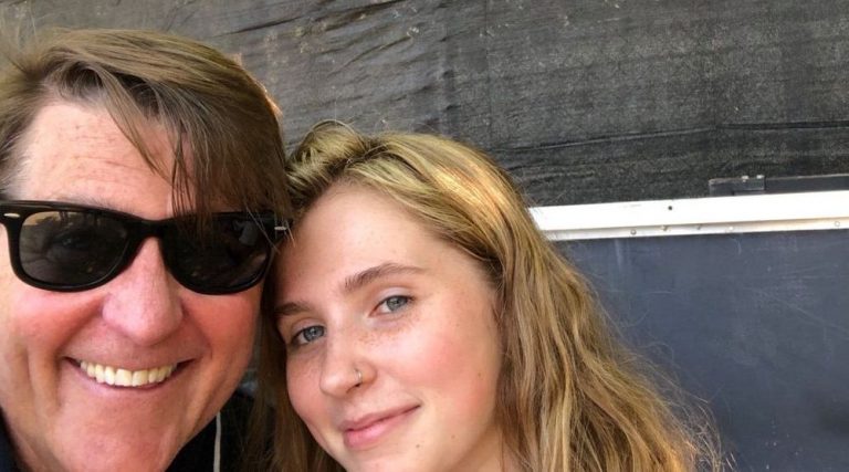 Everything we know about Clairo's parents - TheNetline