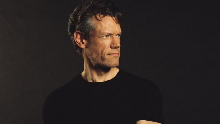 Where is Randy Travis in 2022? The country star's stunning recovery ...