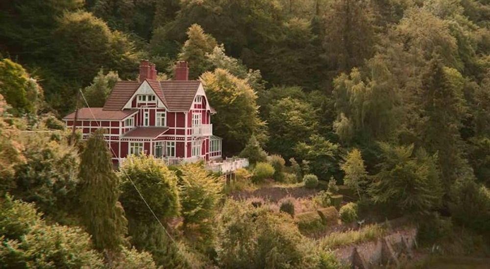 Is Moordale a real place? Sex Education films in South Wales - TheNetline