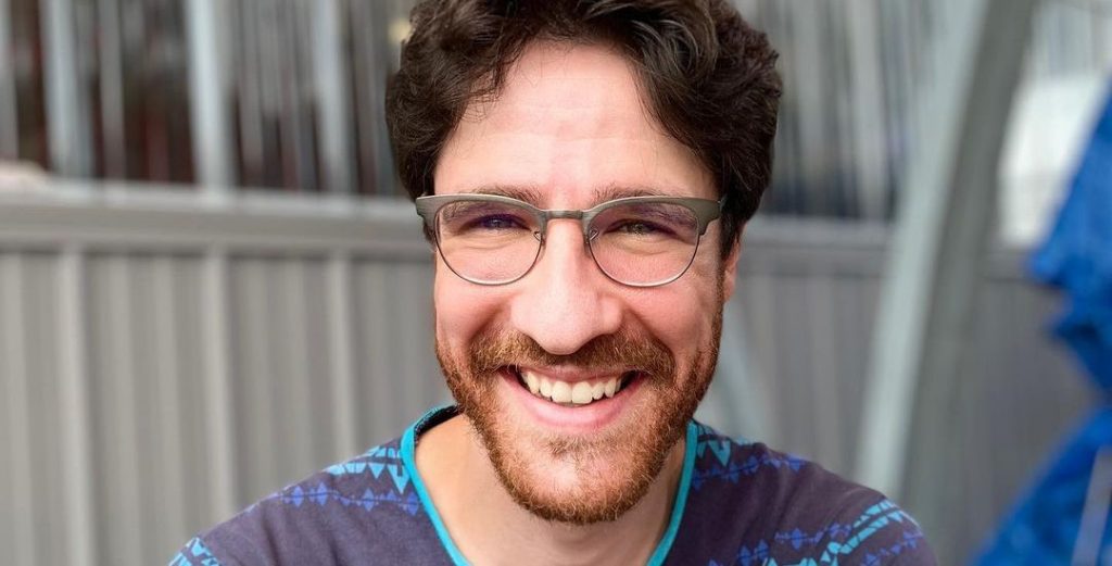 Is Dante in You season 3 really blind? Everything about Ben Mehl ...