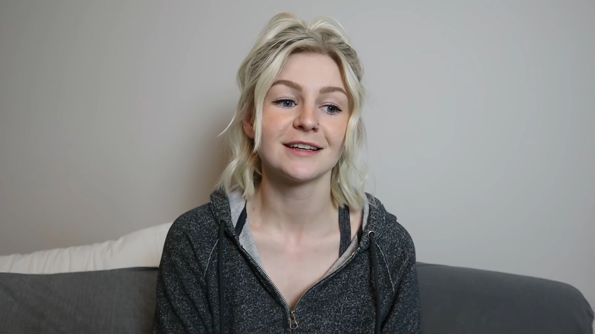 Everything we know about KallmeKris (Kris Collins) and her boyfriend ...