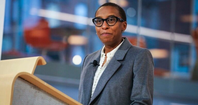 What is Lolo Wood's ethnicity? The model's African American roots ...